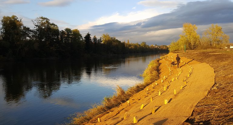 Stabilisation de berge et protection par Dynamique Environnement